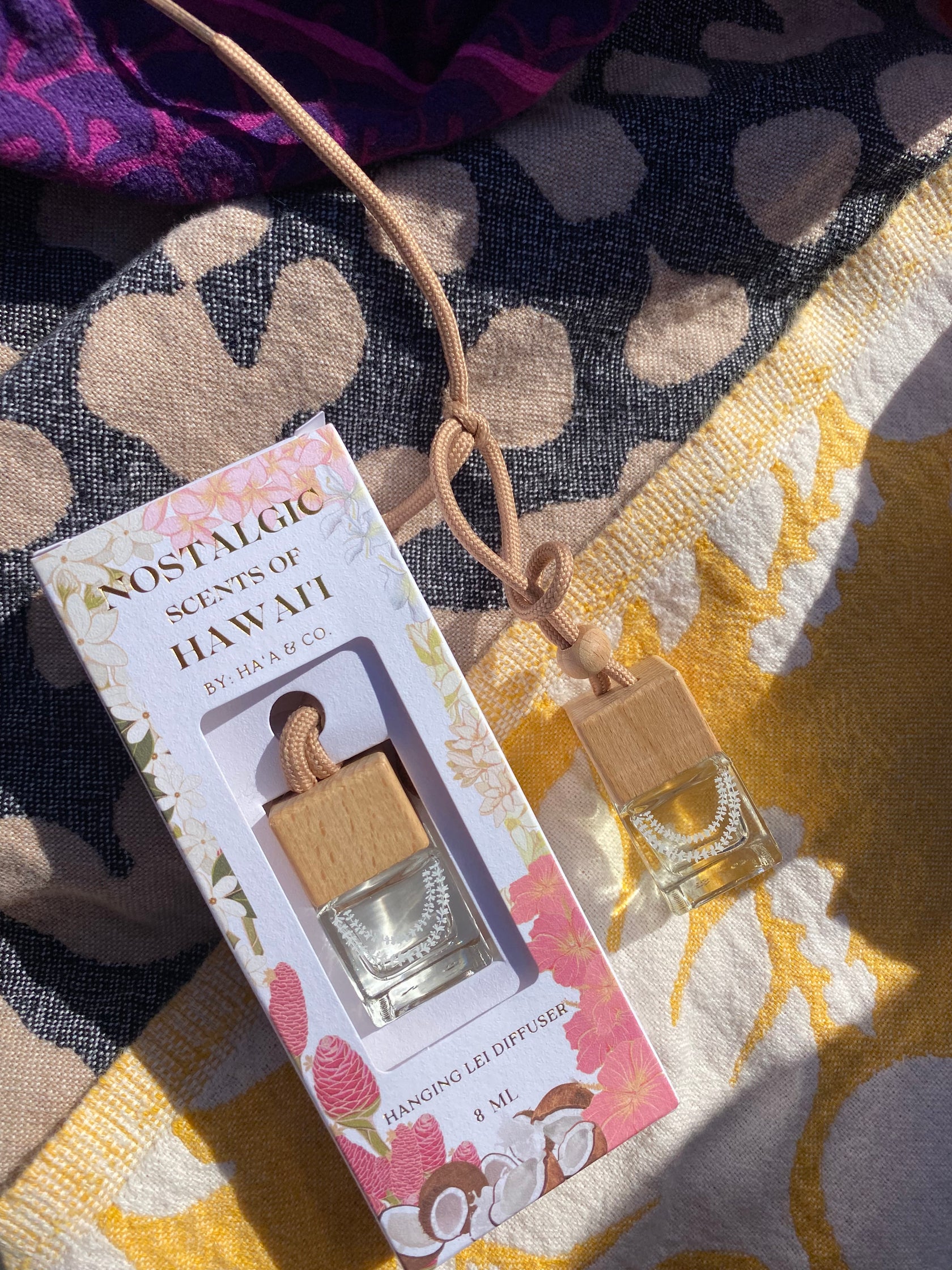 8 ML Hanging Mini Lei Diffuser – Nostalgic Scents of Hawai'i By: Ha'a & Co.